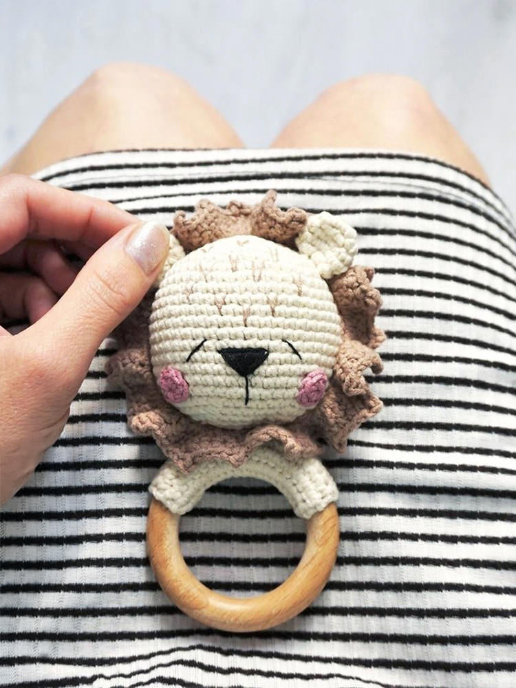 Lion Teethers – NeeKnots