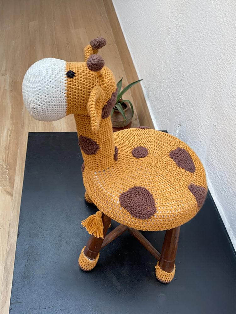 Tall Head Giraffe Stool – NeeKnots